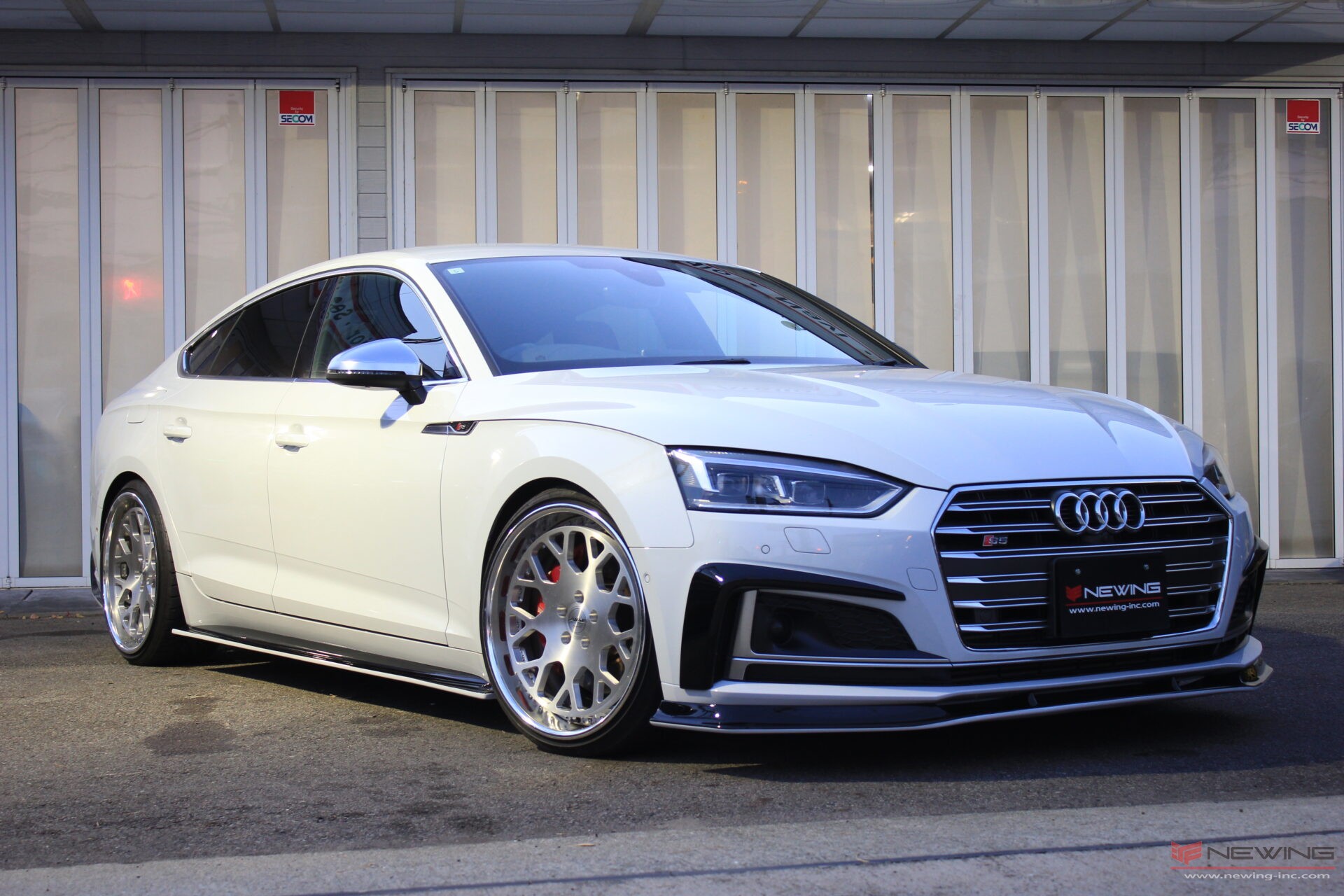 NEWING NEWING アウディ | S5 sportback Alpilコンプリート フルエアロ 鍛造20インチ レザーPKG（赤革） | NEWING